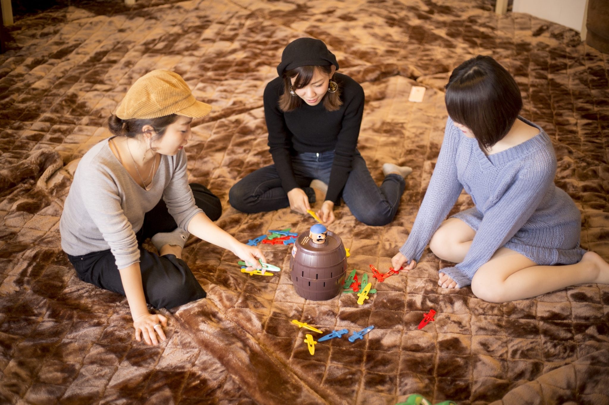お店について – ボードゲームバーG-HOLIC-大阪梅田店